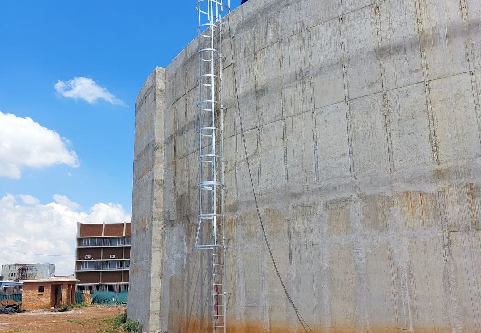 Projects | Isiphethu